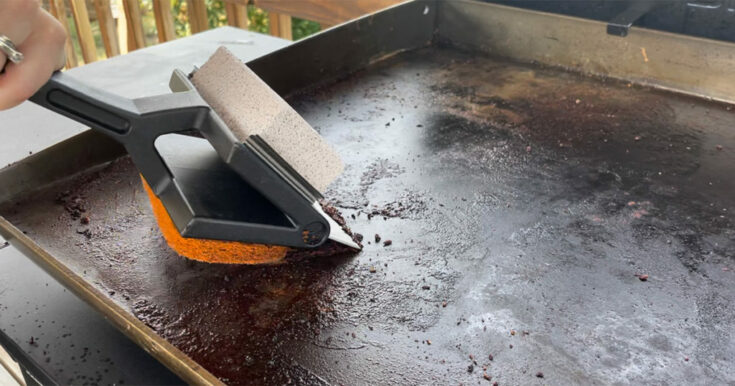 How to Clean Blackstone Griddle & Season it Properly (w/Pics)